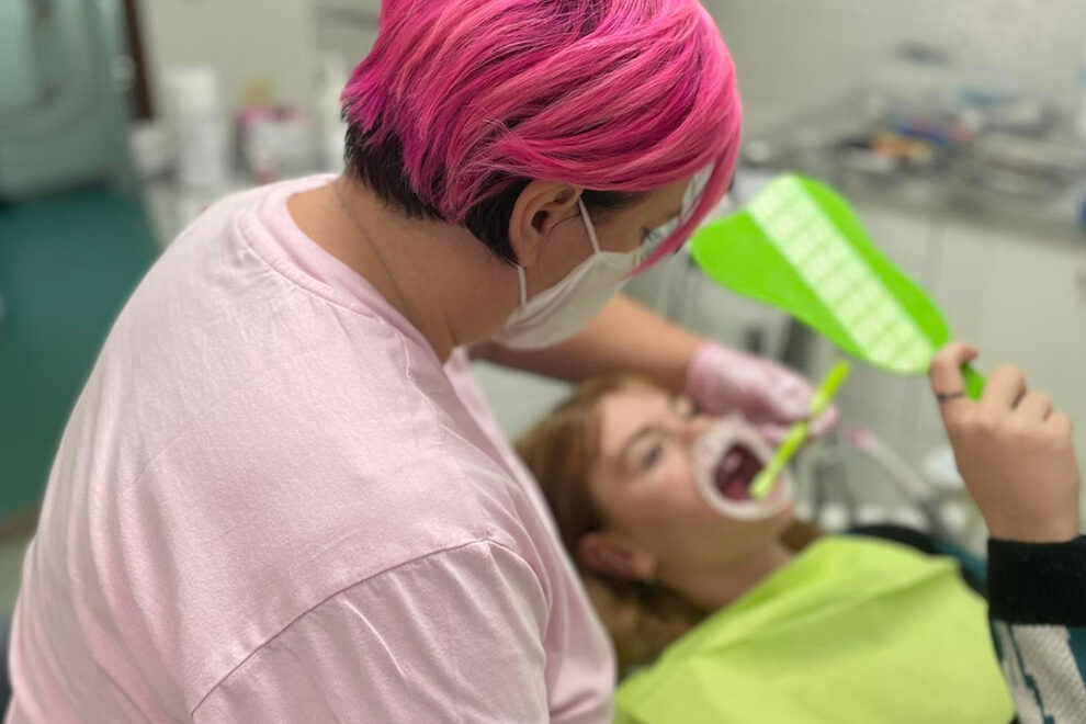 Co je dentální hygiena, jak probíhá a jak dlouho trvá? - miDent